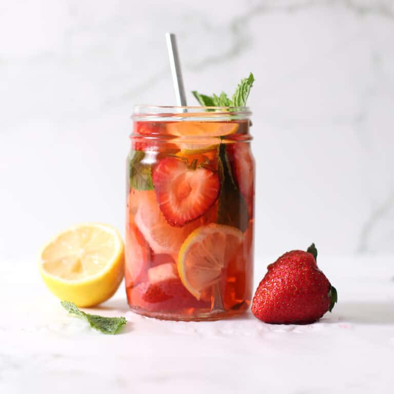 Strawberry and Lemon Water | Green Smoothie Gourmet