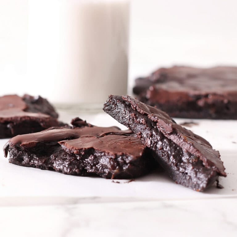 Chocolate Caramel Brownie Bark | Green Smoothie Gourmet